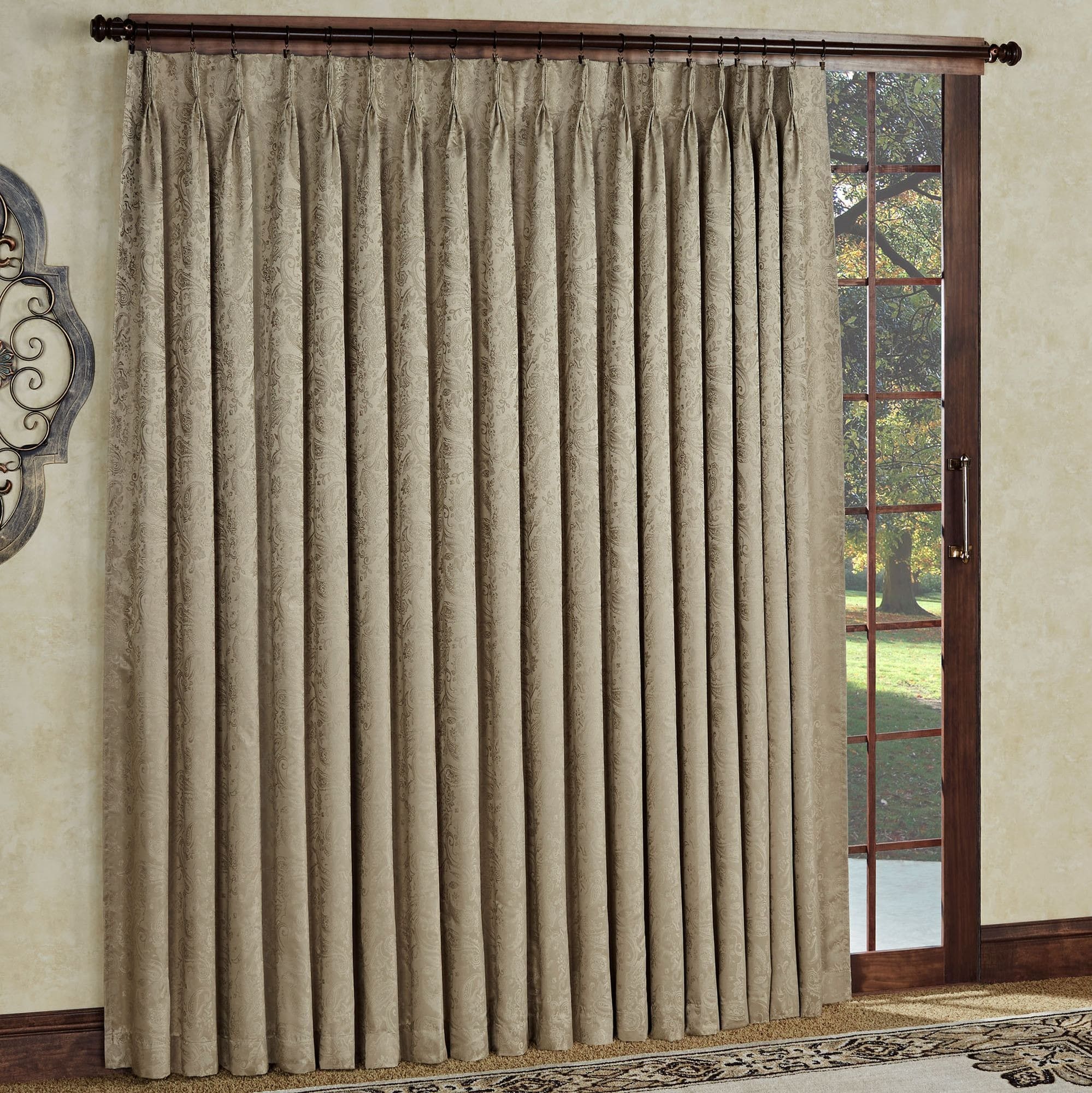 French Pleat Curtains in Delhi NCR | French Pleat Curtains in Gurgaon